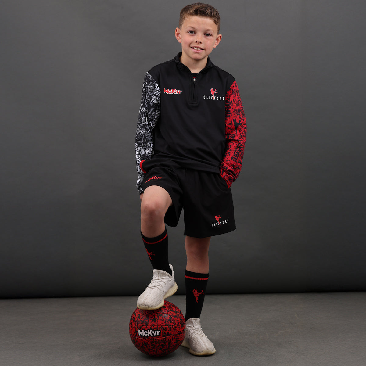 McKvr Clifford 1/4 Zip Top - Youth - Black/Red – McKeever Sports UK